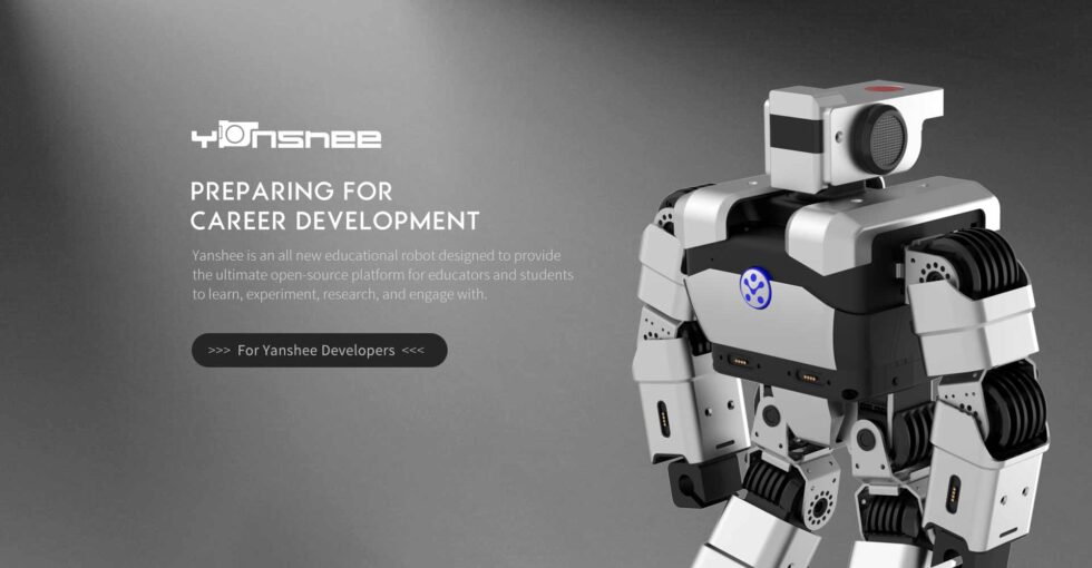 Robot umanoid programabil Yanshee cu inteligenta artificiala